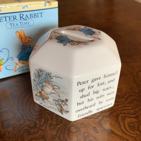 Wedgwood | Accents | Vintage Wedgwood Peter Rabbit Ceramic Bank | Poshmark